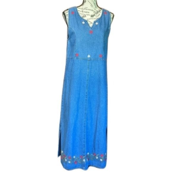 Dresses | Agapo Womens Size Small Blue 9s Y2k Full Length Embroidered ...